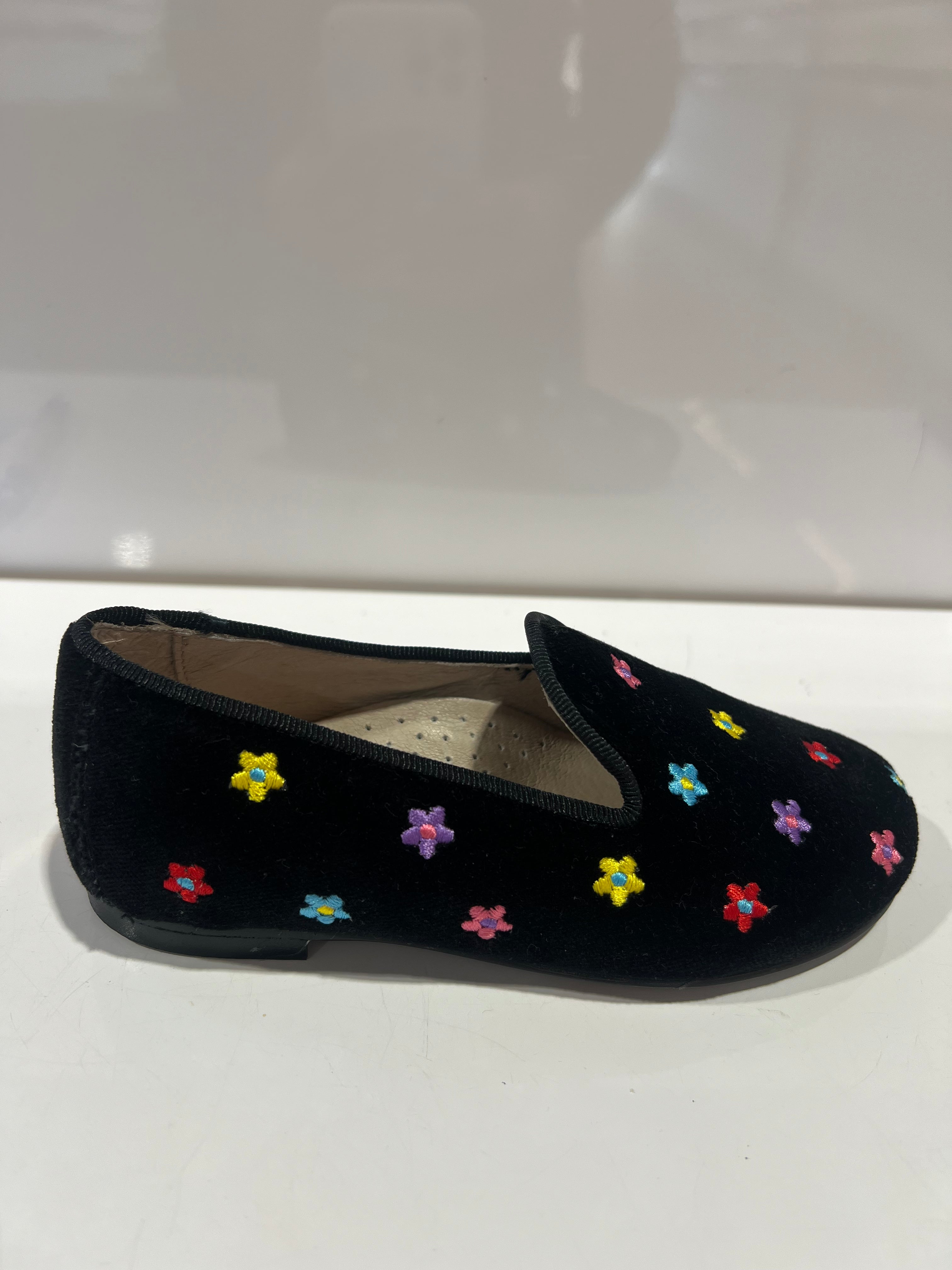 Don Louis Black Velvet Color Flower Smoking Shoe 558 – Hal Outlet