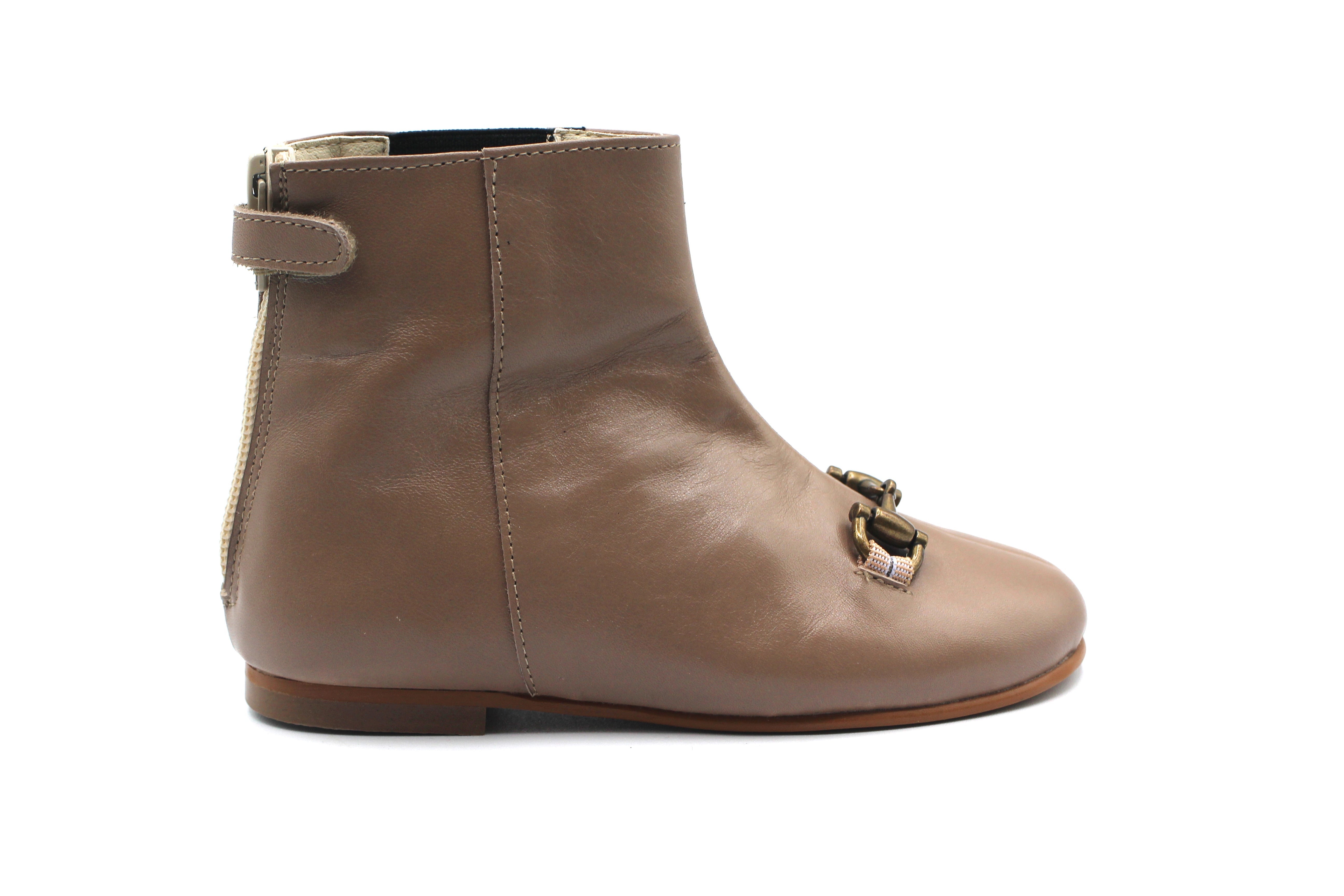 Sonatina Taupe Chain Bootie – Hal Outlet