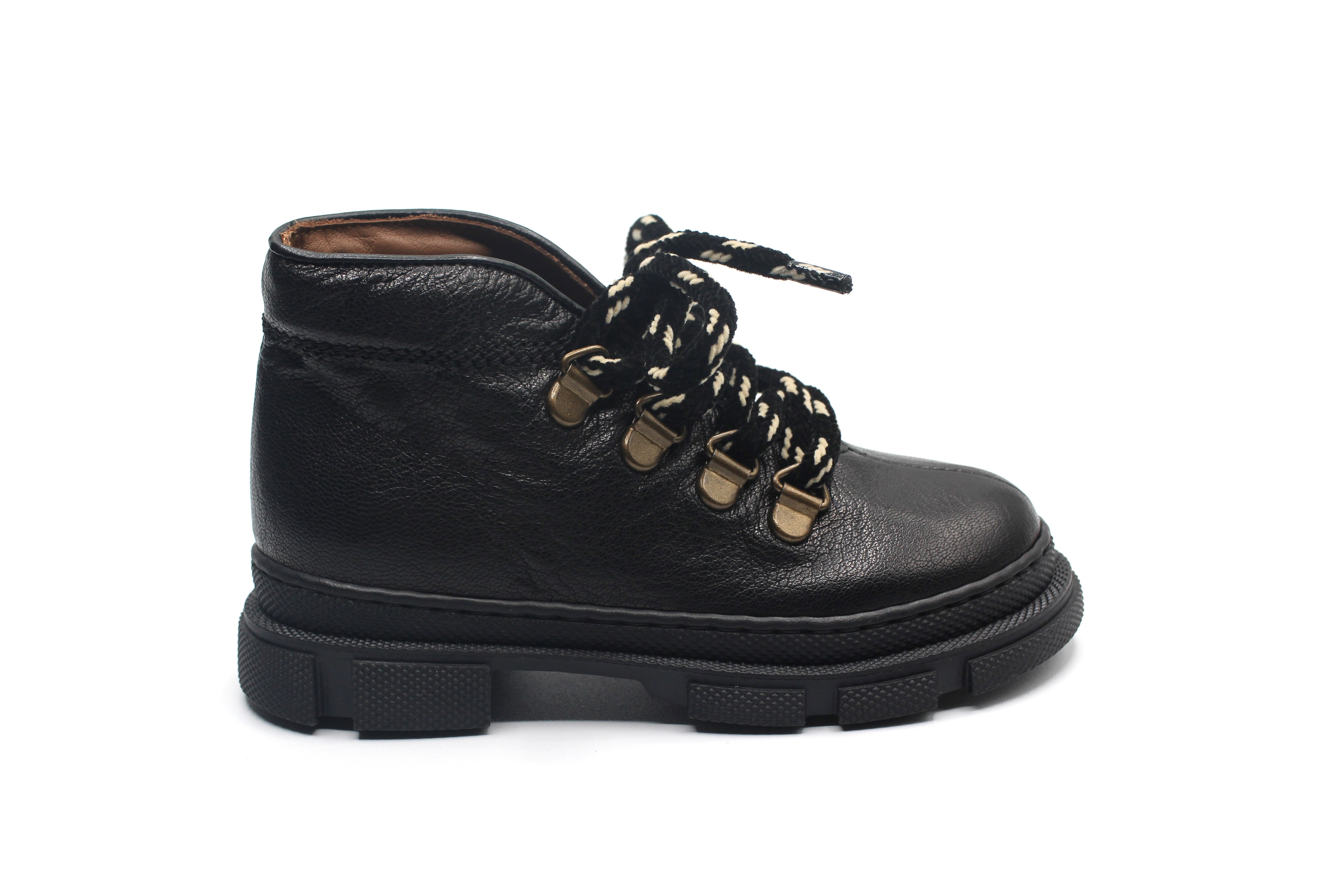 Pepe Black Lace Chunky Bootie – Hal Outlet