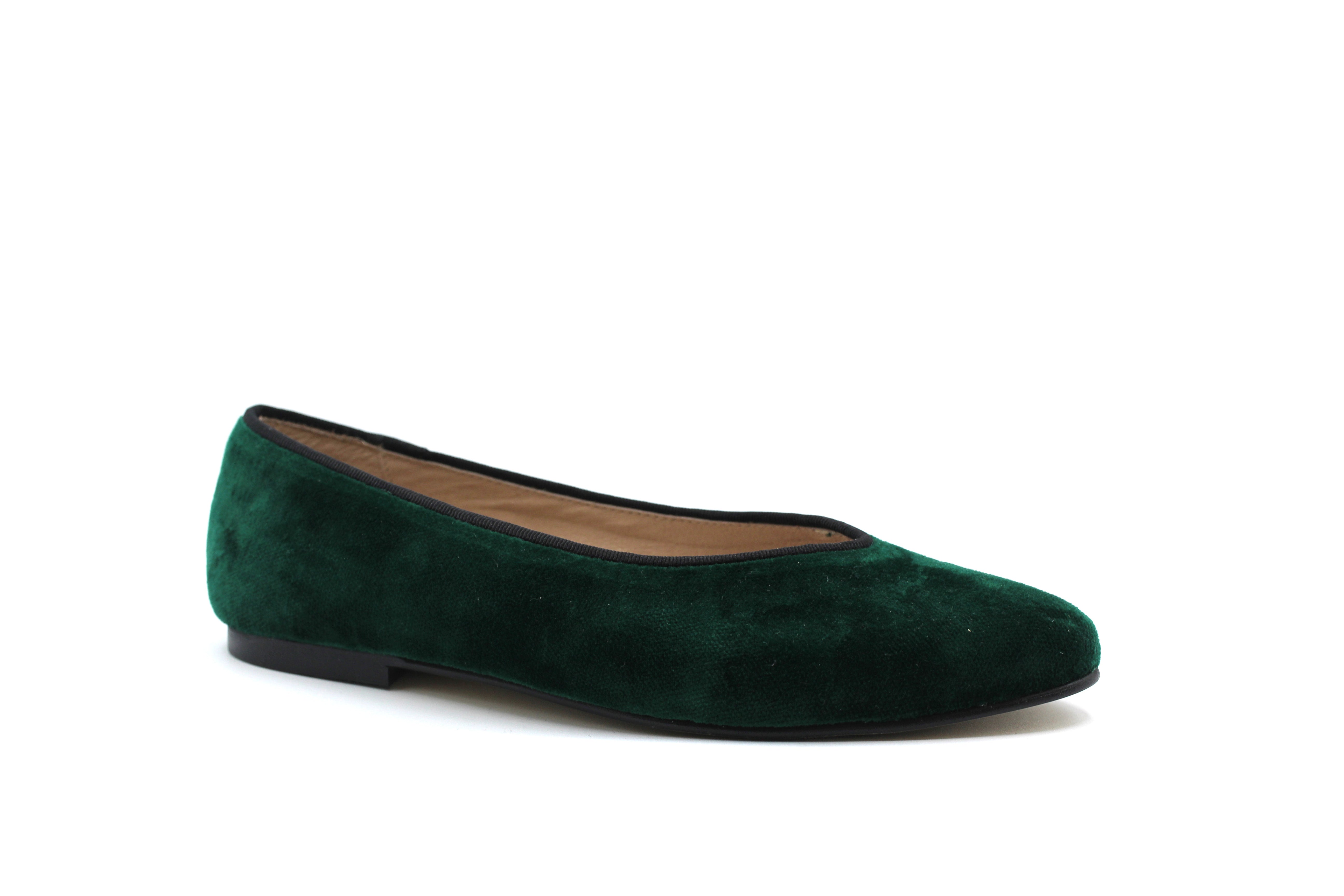 Valencia Green and Black Trim Pointed Flat – Hal Outlet